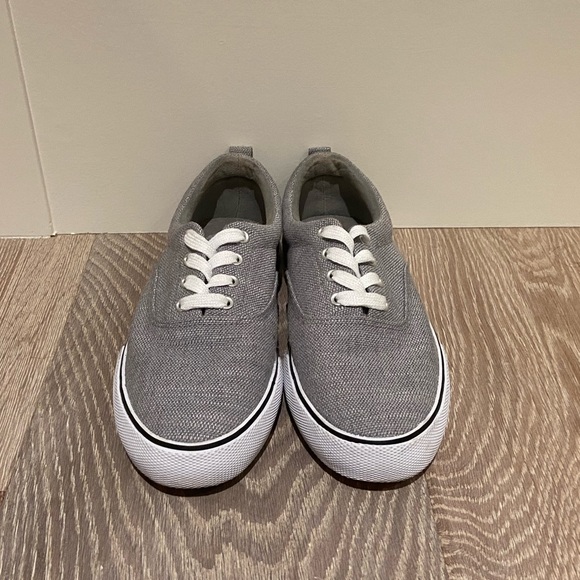 Universal Thread | Shoes | Universal Thread Sneakers | Poshmark
